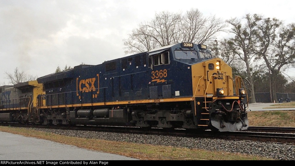 CSX ET44AH 3368 and AC44CW 381